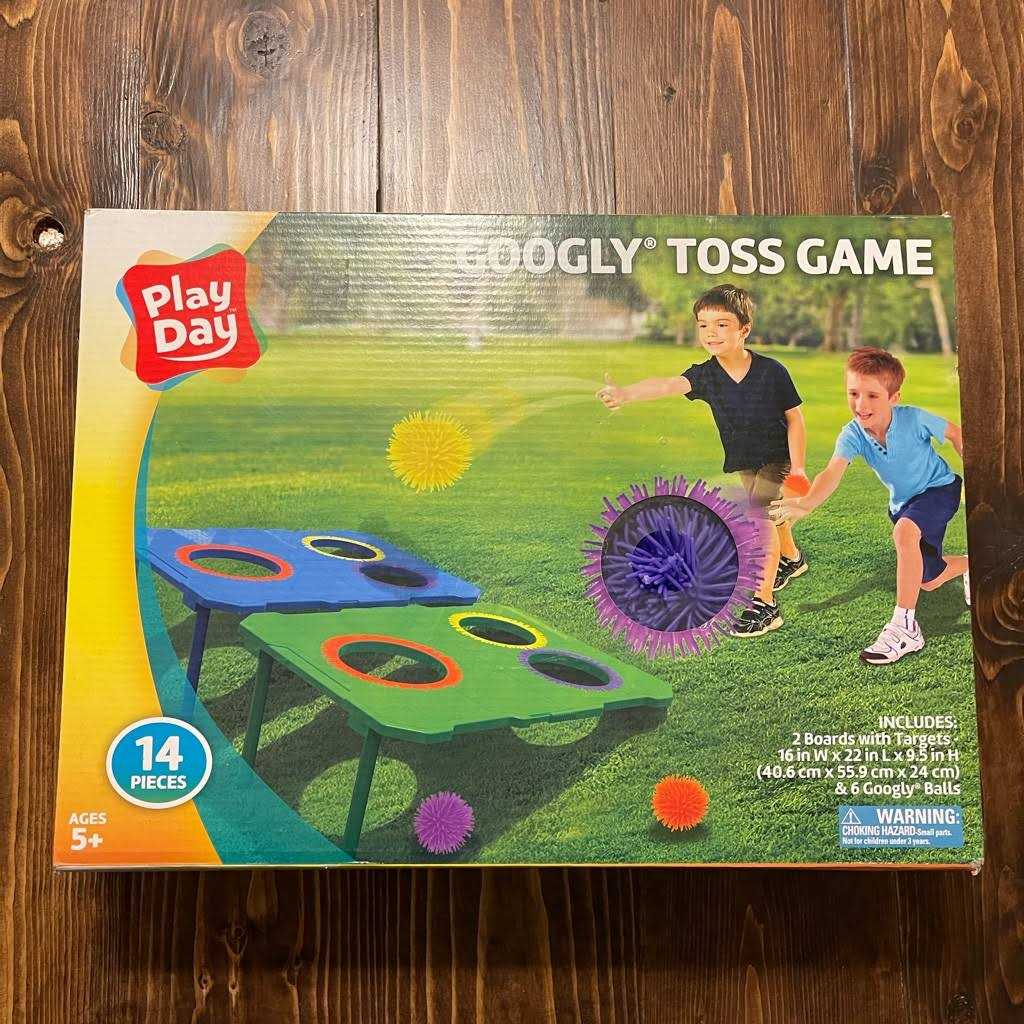 Play Day Googly Toss Game, Plastic, 8 Pieces = 2 Target Boards and 6 ...